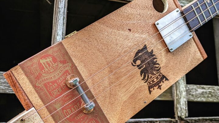 Tuto Cigar Box Guitar : Apprendre à Jouer du Blues sur 3 Cordes